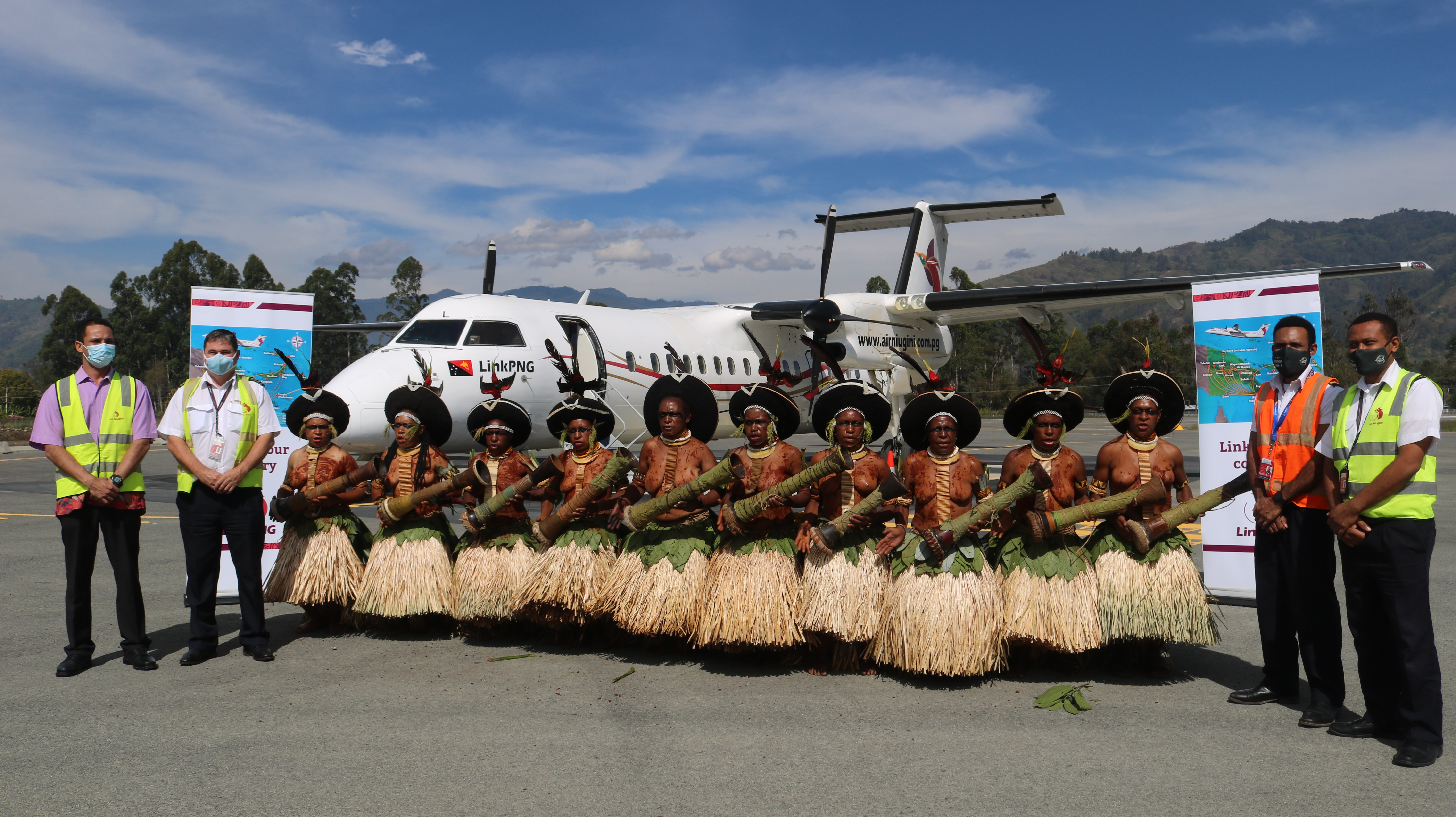 LINK PNG RESUMES SERVICES TO WAPENAMANDA AIRPORT, ENGA